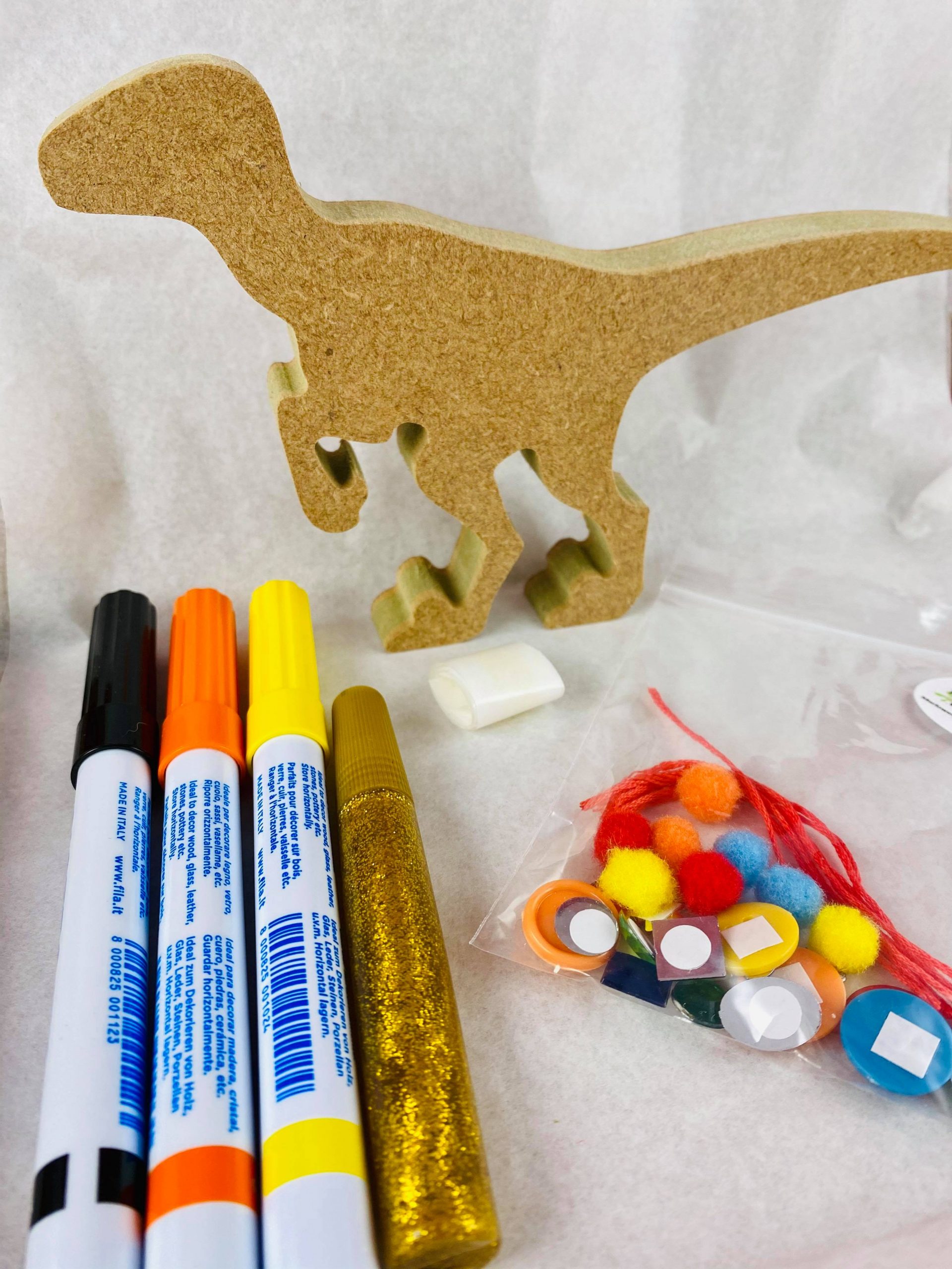 Make Your Own Velociraptor Craft Kit – Marlowe's Makes Imagiplay